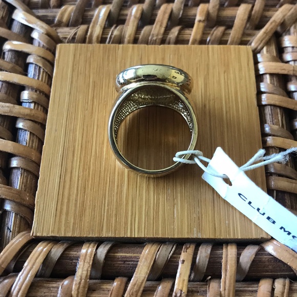 Club Monaco | Jewelry | Club Monaco Gold Ring Size 6 | Poshmark
